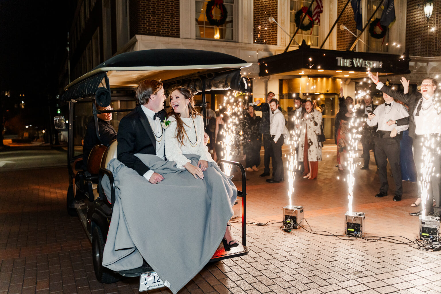 7 Creative and Unique Wedding Send-Off Ideas - thelilaclionphotography.com